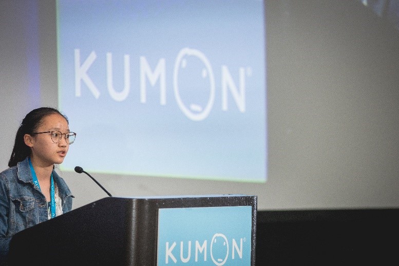 Dual Program Completer Shares Passion for Fencing with Local Community